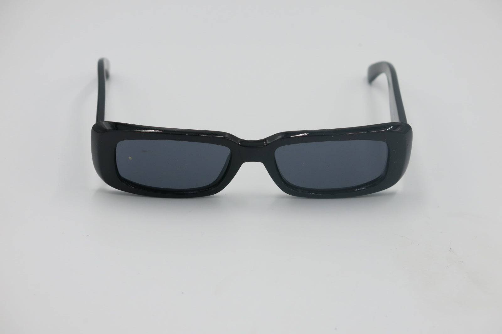 Versus Sunglasses VS9 – Friedman & Sons